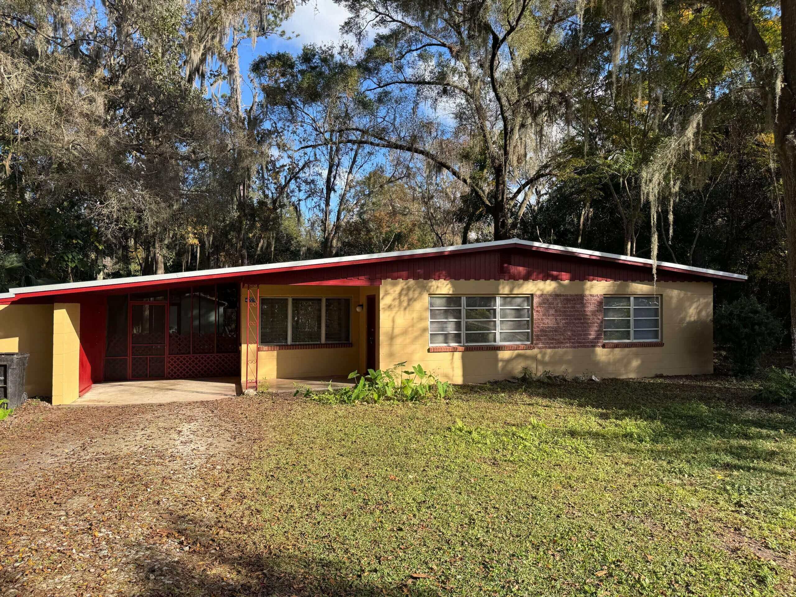 Charming 2 bedroom for rent! - Chris Martin Properties